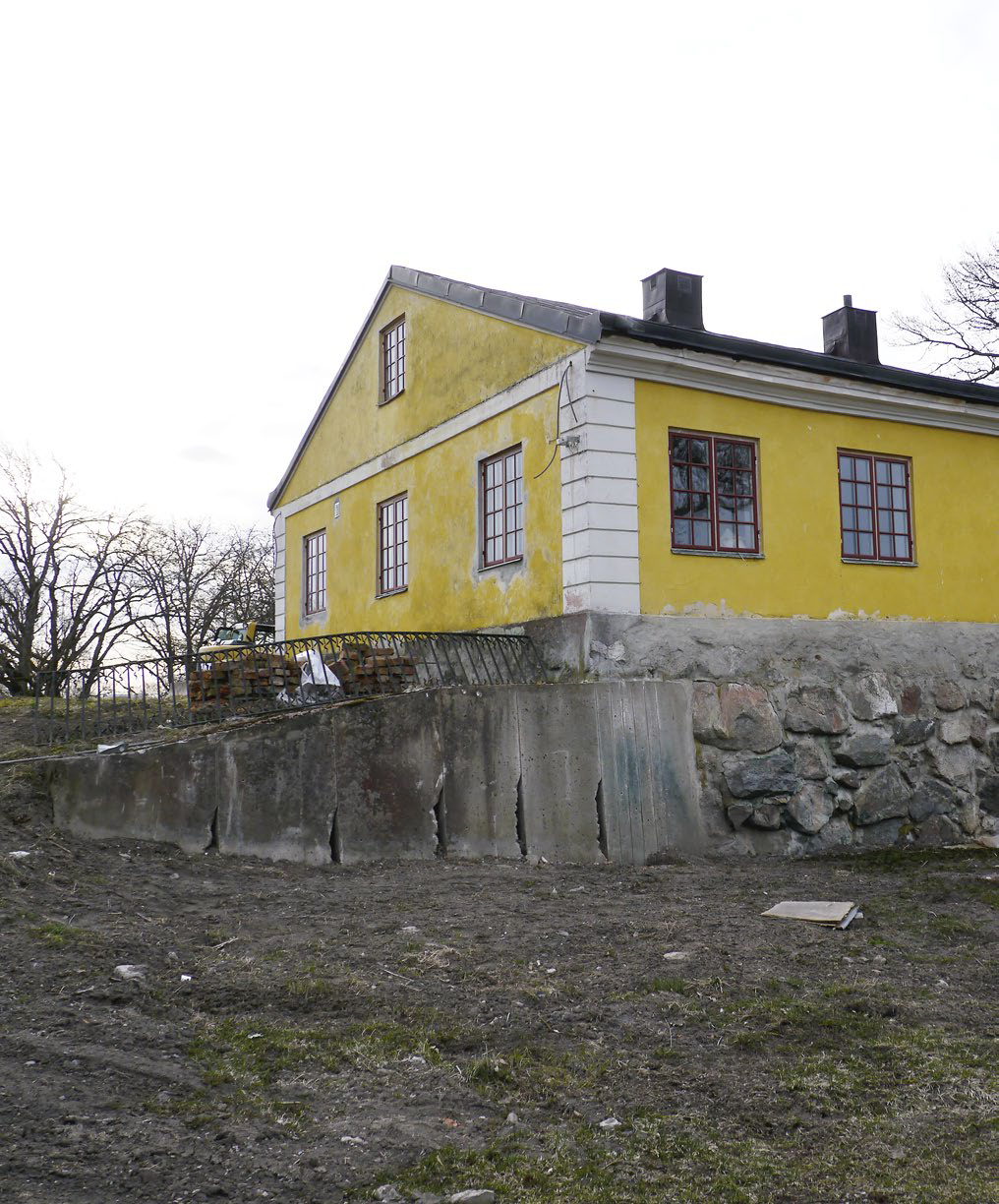 Hedensbergs flygelbyggnad och dess närområde | Arkeologerna